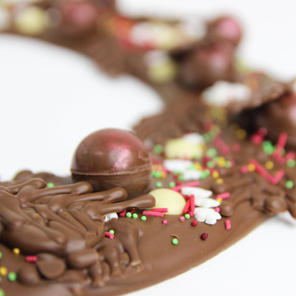 Chocolate Christmas Wreath. Make at Home Chocolate Kit – Davenport's ...